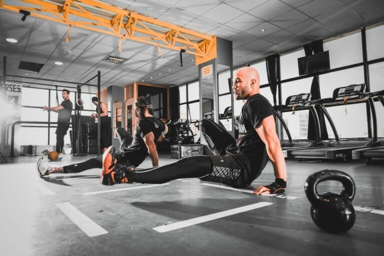 Aula de HIIT em academia: como é? - Smart Fit News
